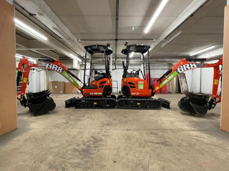 New Fleet Of Excavators For Hire